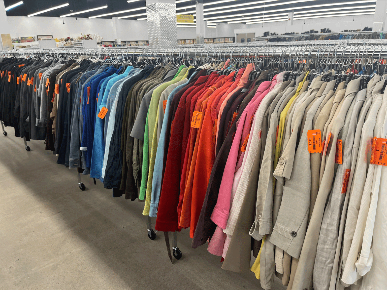 New Renaissance Thrift Store in Saint-Bruno - Renaissance